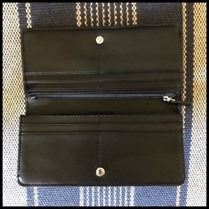 Marc Jacobs | Bags | Marc Jacobs Beige Leather Open Face Wallet | Poshmark